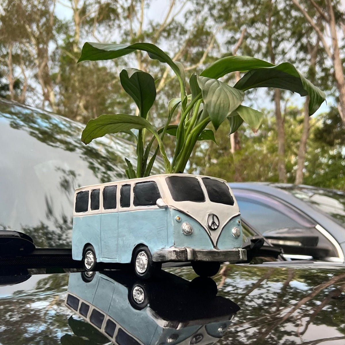 Retro Van Planter | Oldboy's Flowers